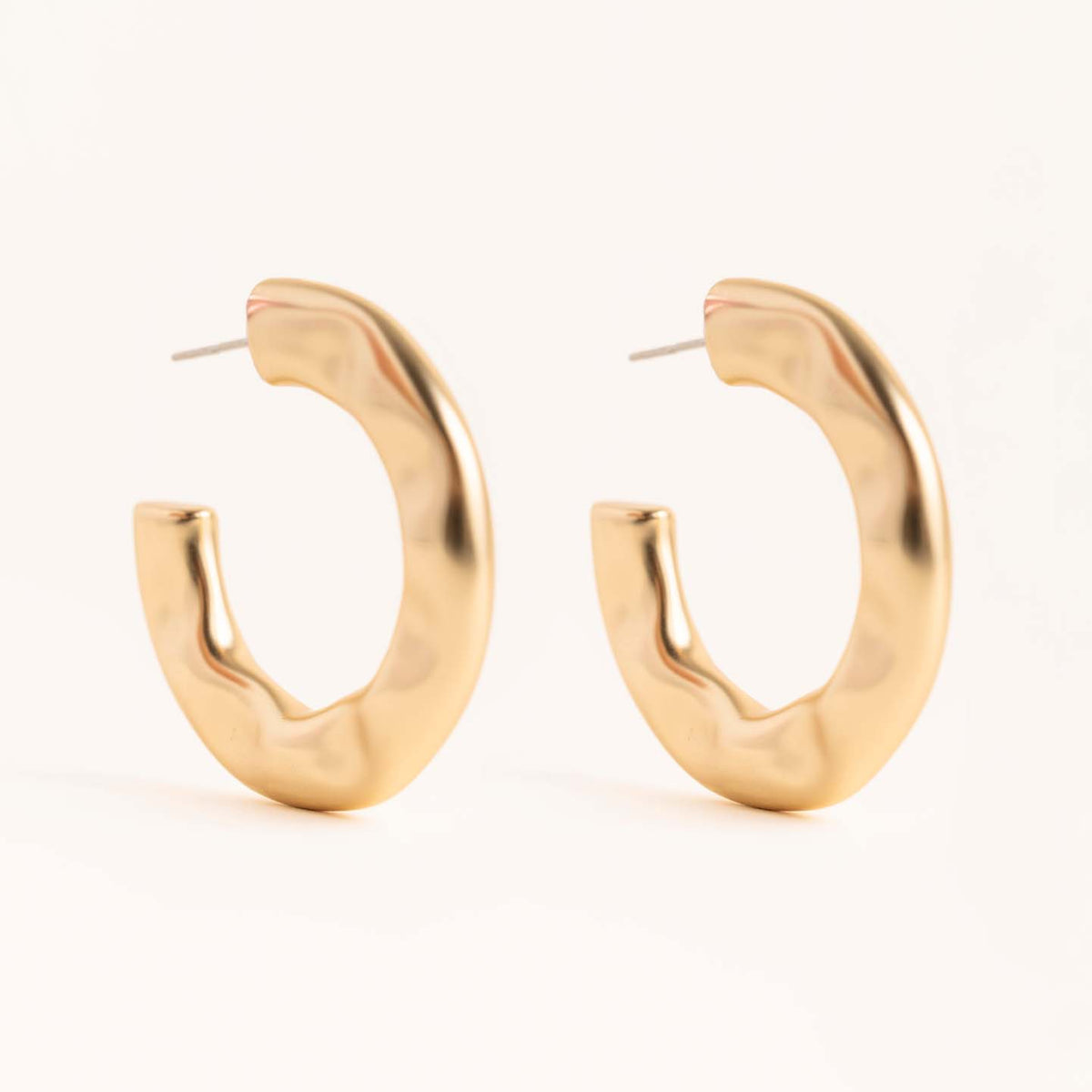 Gold Thick Wavy Hoop – Naledi